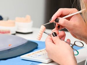 Proteza za zube: cijena, vrste, proces | Poliklinika Smile